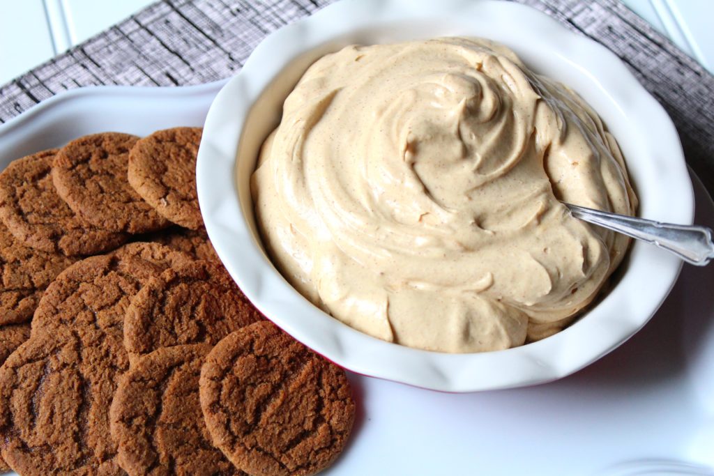 Gingerbread Cheesecake Dip – Mildly Meandering
