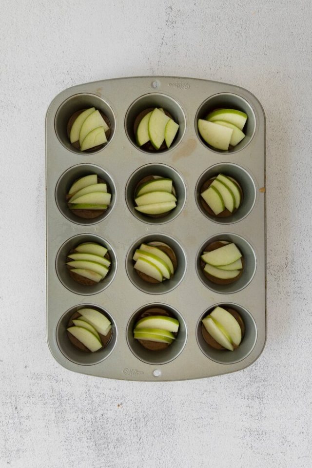Mini Apple Cakes – Mildly Meandering